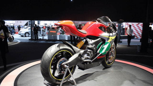 Honda hace alianza con Hitachi - Pasión Biker