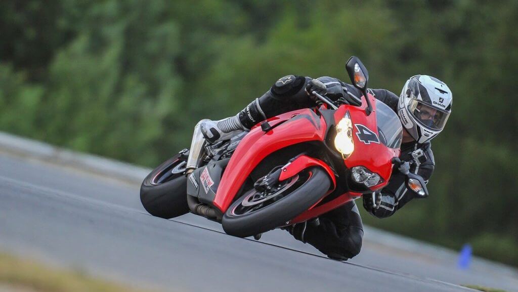 Cinco apps que todo motociclista debe tener a la hora de salir a rodar ...